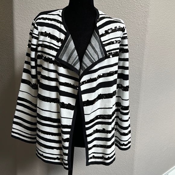 Alfani | Sweaters | Nwt Alfani Black And White Sequence Sweater ...